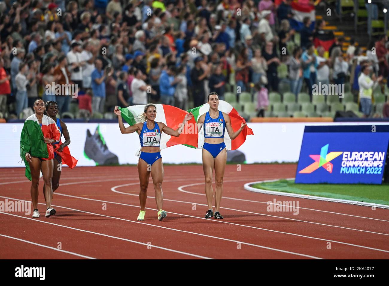 Italy: 4x100 relay race women Bronze Medal (Zaynab Dosso, Dalia Kaddari ...