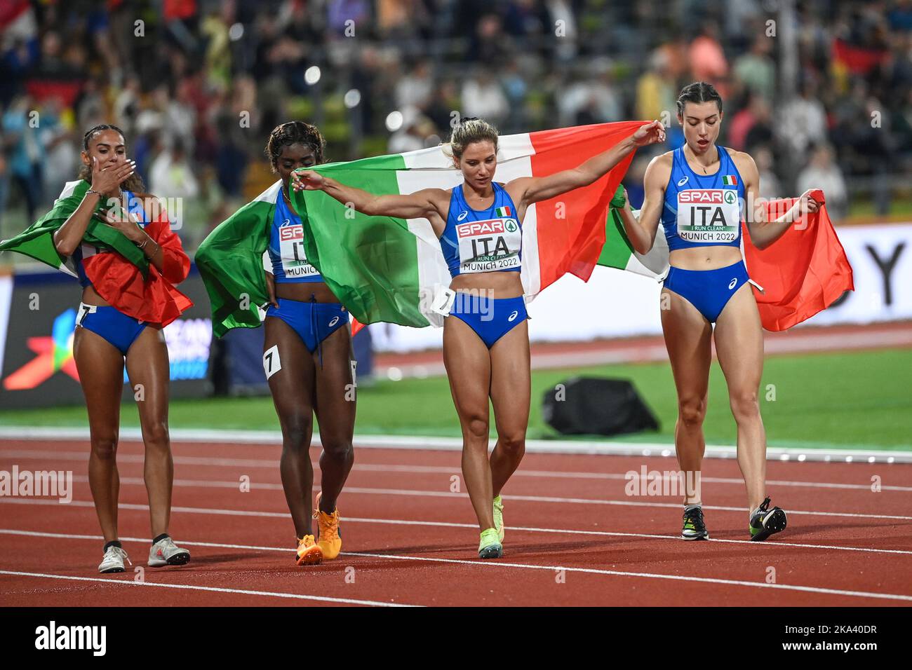 Italy: 4x100 relay race women Bronze Medal (Zaynab Dosso, Dalia Kaddari ...