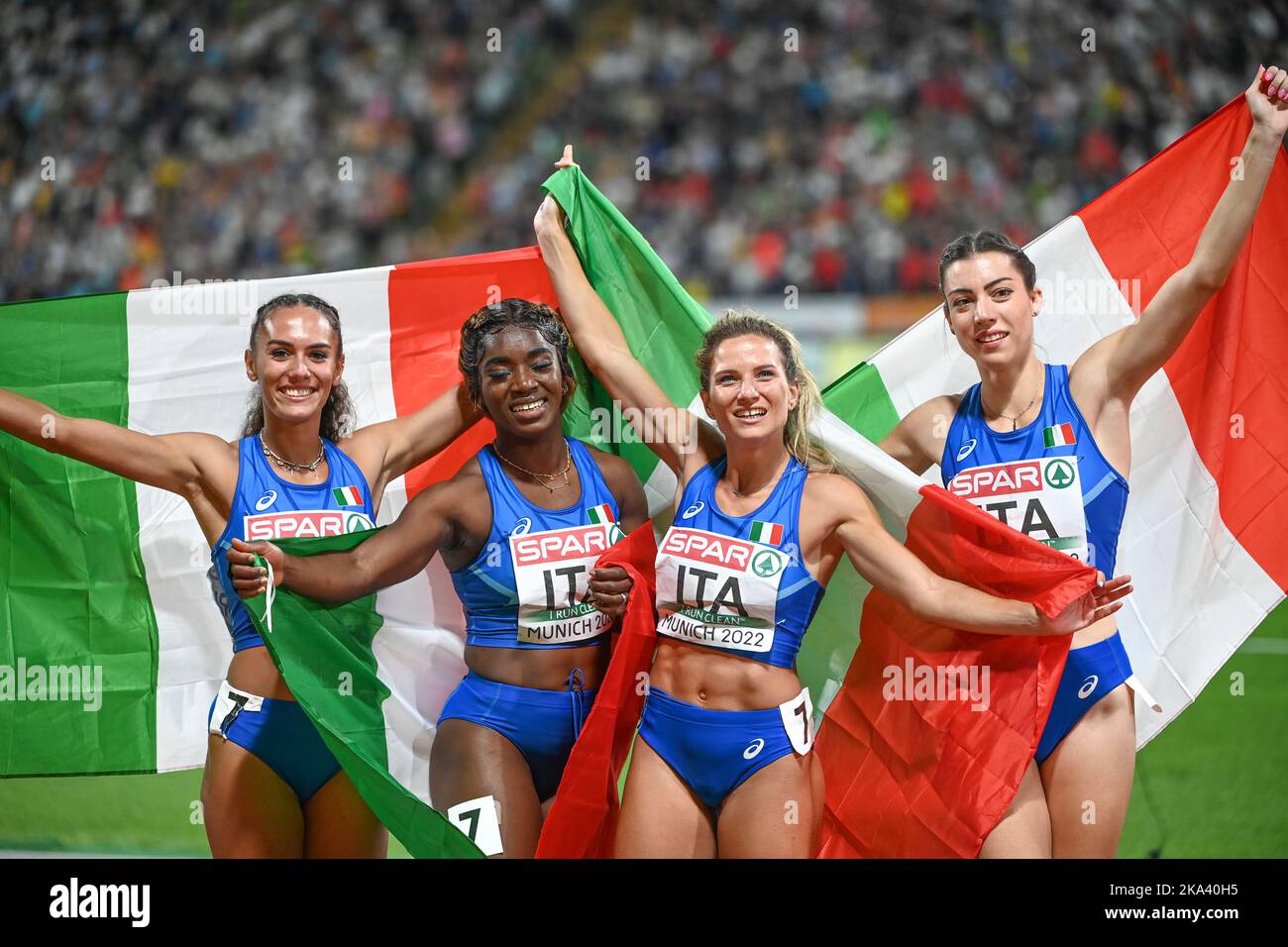 Italy: 4x100 relay race women Bronze Medal (Zaynab Dosso, Dalia Kaddari ...