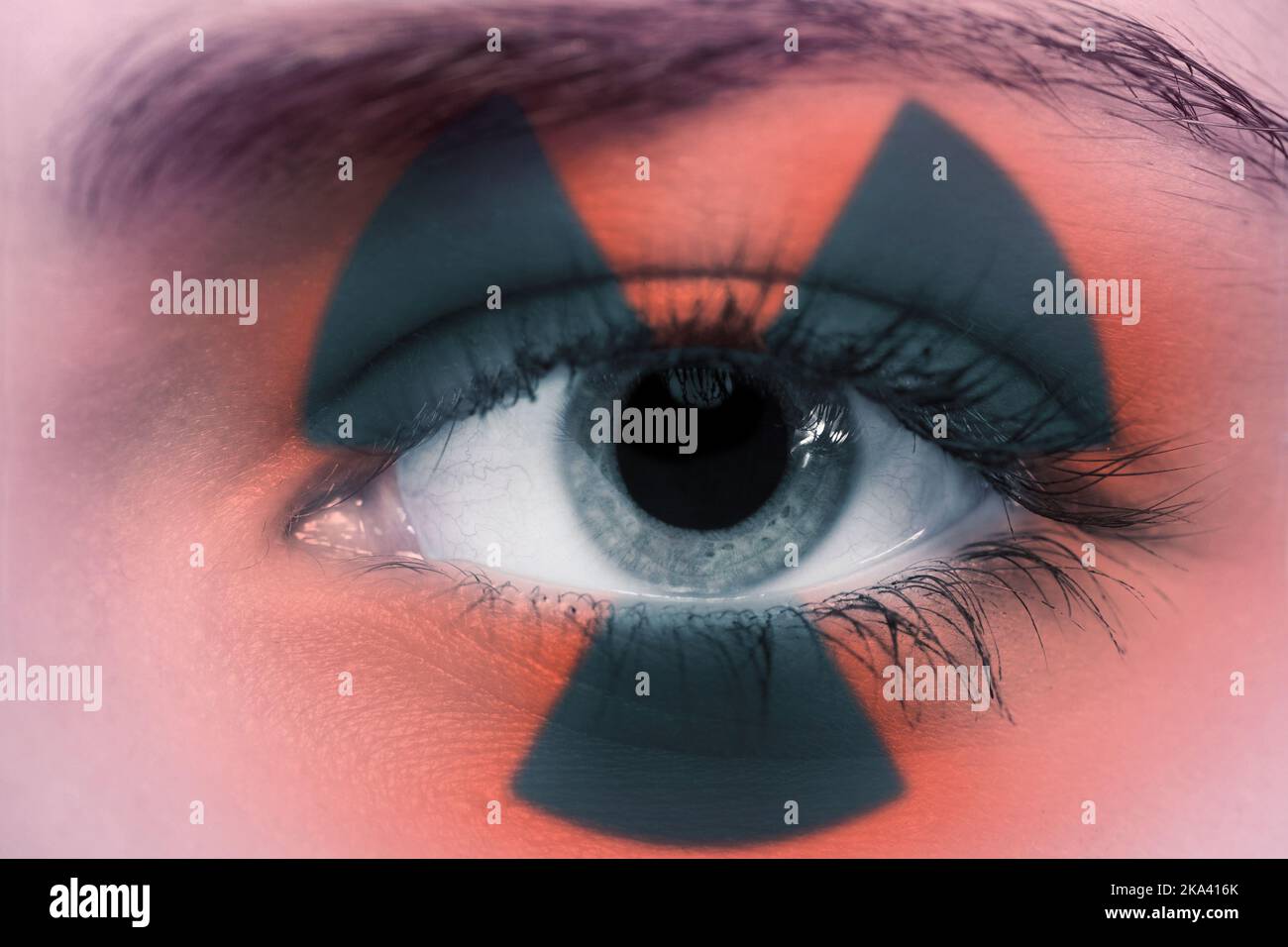 Eye hazard warning sign hi-res stock photography and images - Alamy