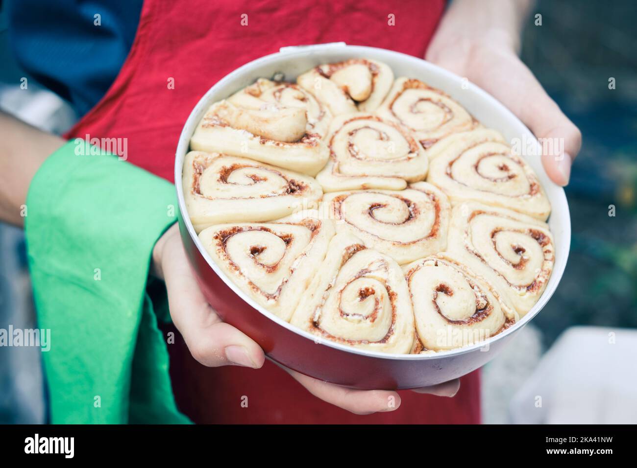 Ready-to-bake cinnamon roll dough tray Stock Photo - Alamy