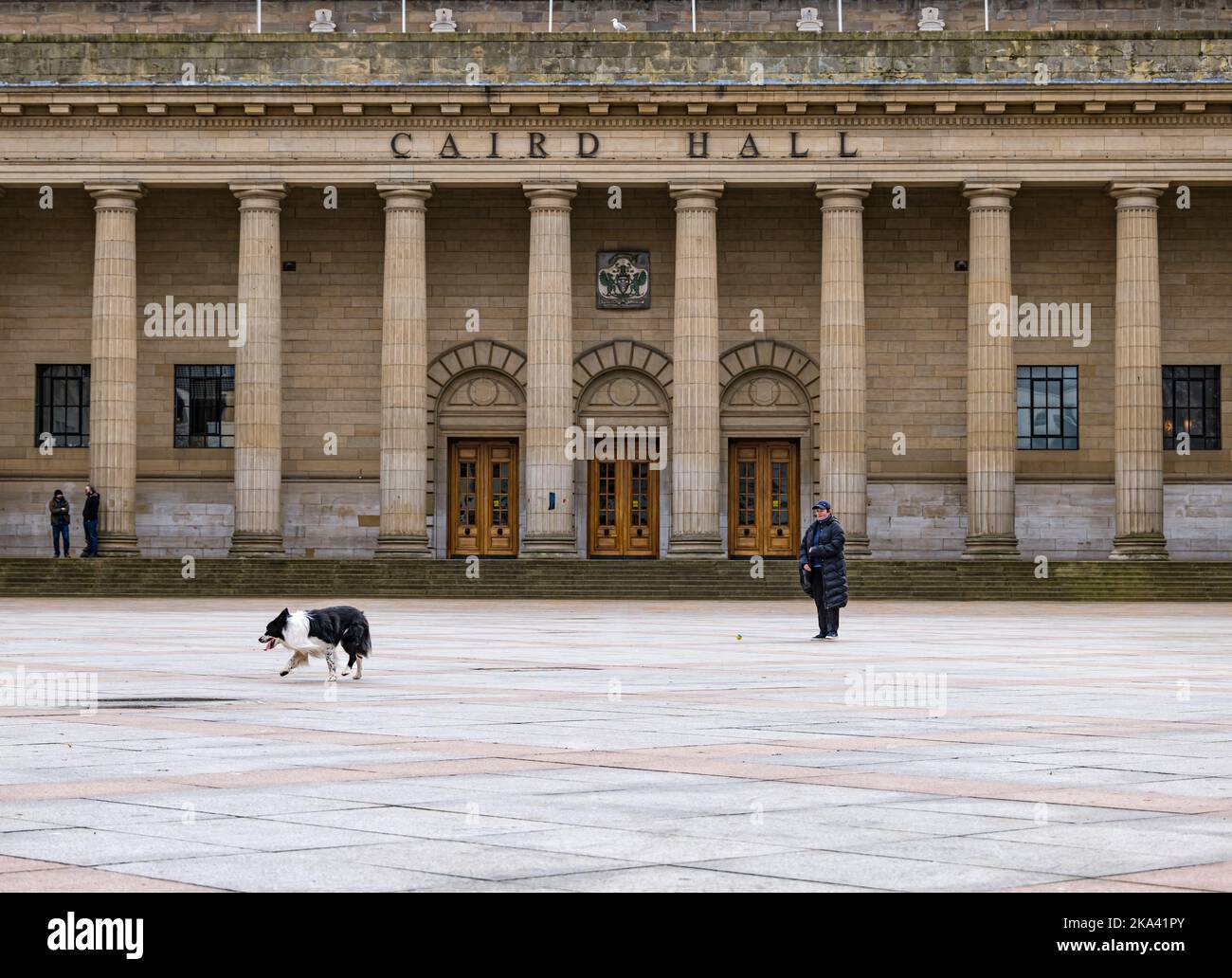 Grand pillars and doors of Caird Hall concert venue in City Square ...