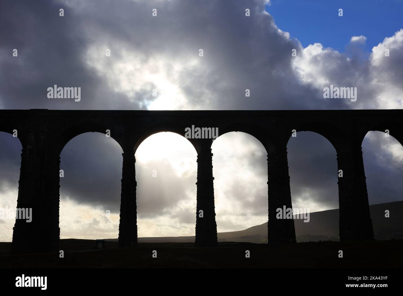 Silhouette of Ribblehead Viaduct on the Settle to Carlisle Railway ...
