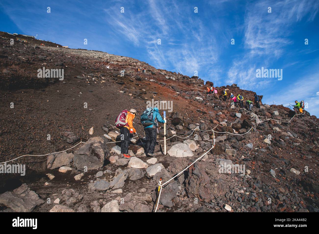 A Japan- Tourists climb to the top of Mount Fuji Stock Photo - Alamy