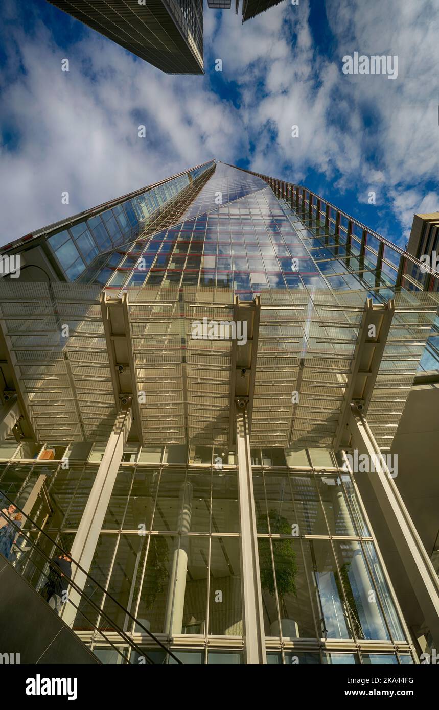 Dominant shard hi-res stock photography and images - Alamy