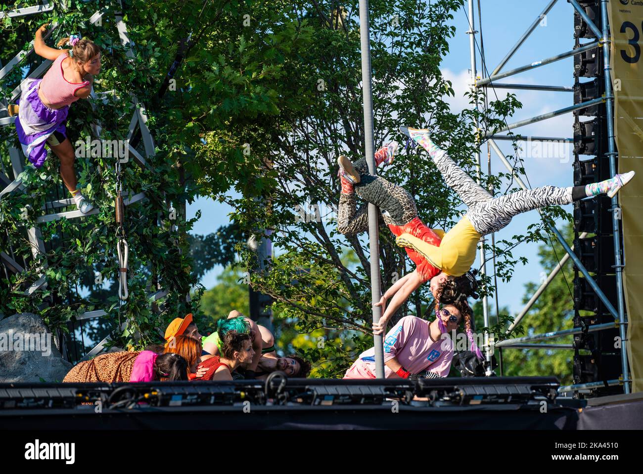 Montreal, Canada - July 2 2022: 3 Geants Cirque in Completement Cirque ...