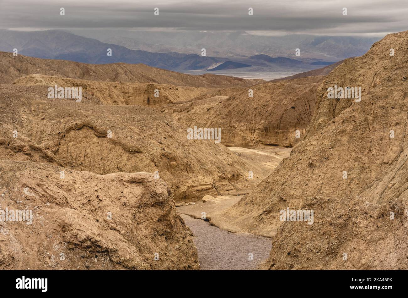 A low angle shot of beautiful mountains in Death Valley National Park ...