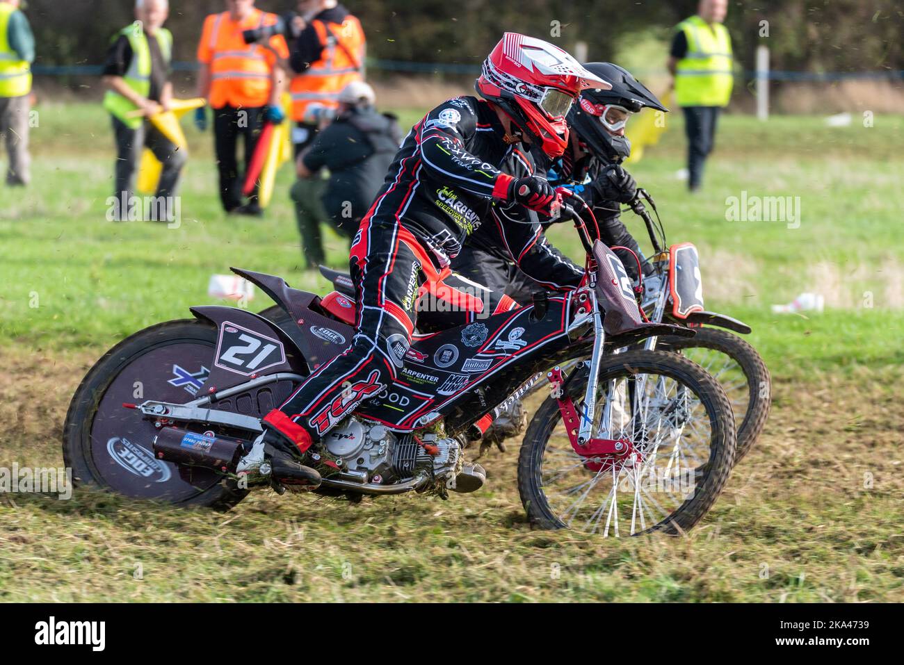 Mark Scopes racing in grasstrack motorcycle race. Donut Meeting event ...