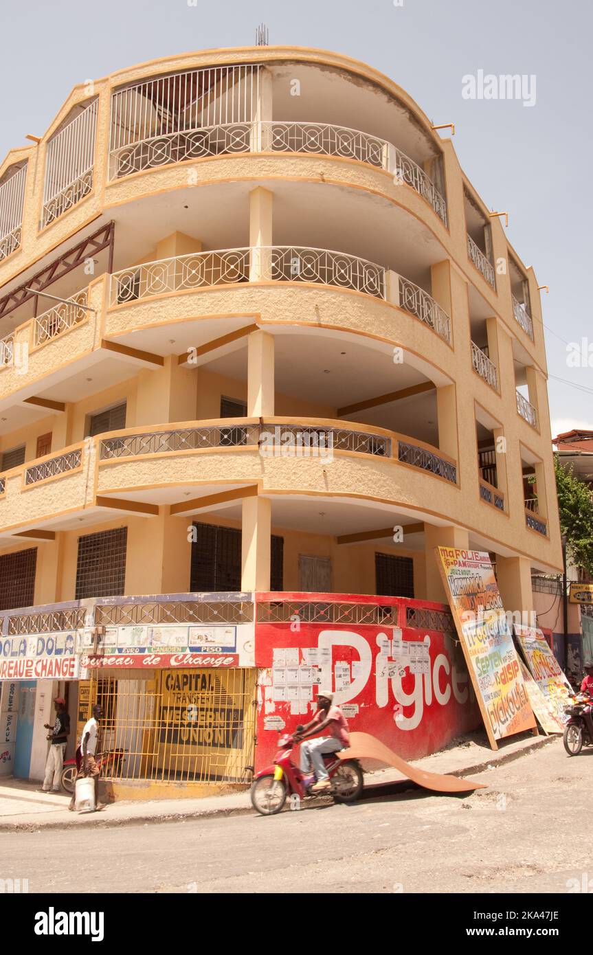 Old colonial building of haiti hi-res stock photography and images - Alamy