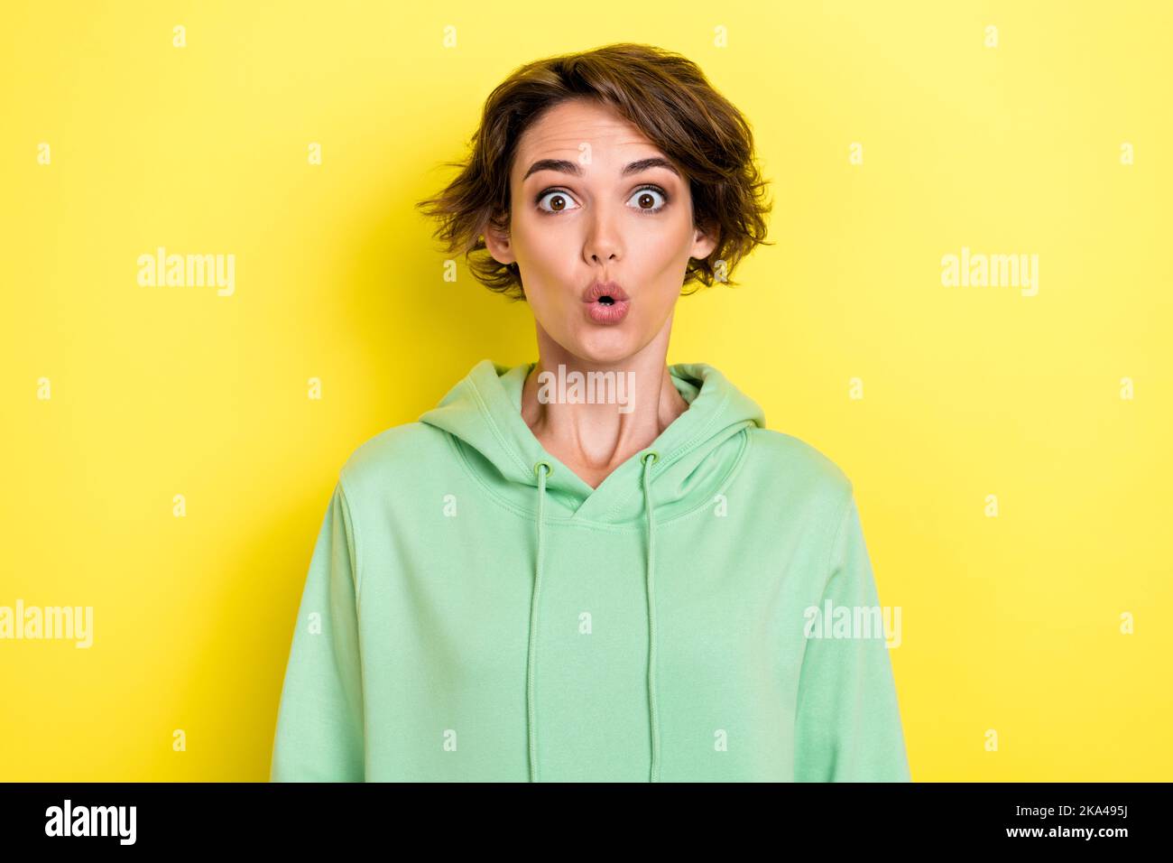 Close up photo of astonished anxious embarrassed lady impressed cool ...