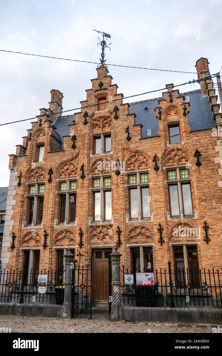 Flander house hi-res stock photography and images - Alamy