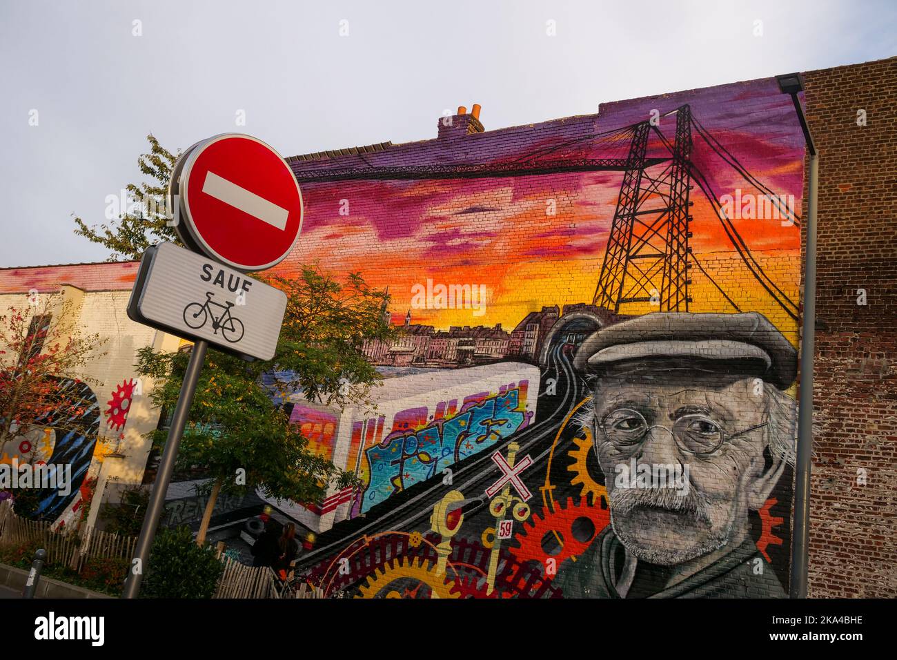 Pierre degueyter hi-res stock photography and images - Alamy