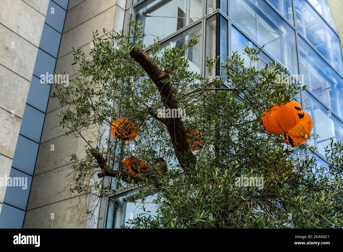Halloween In The City. Manchester 2022 Stock Photo - Alamy