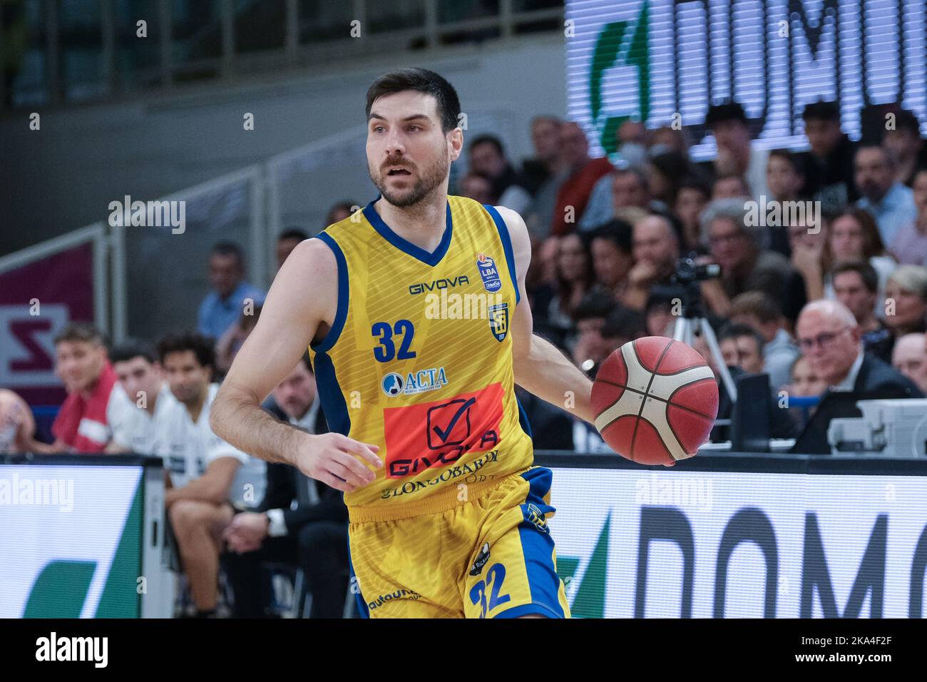 Basket seria a1 hi-res stock photography and images - Alamy