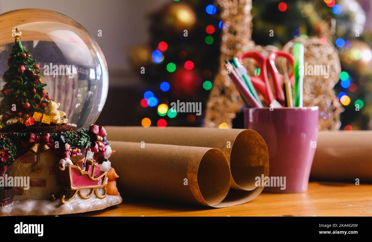 Glass globe desk hi-res stock photography and images - Alamy