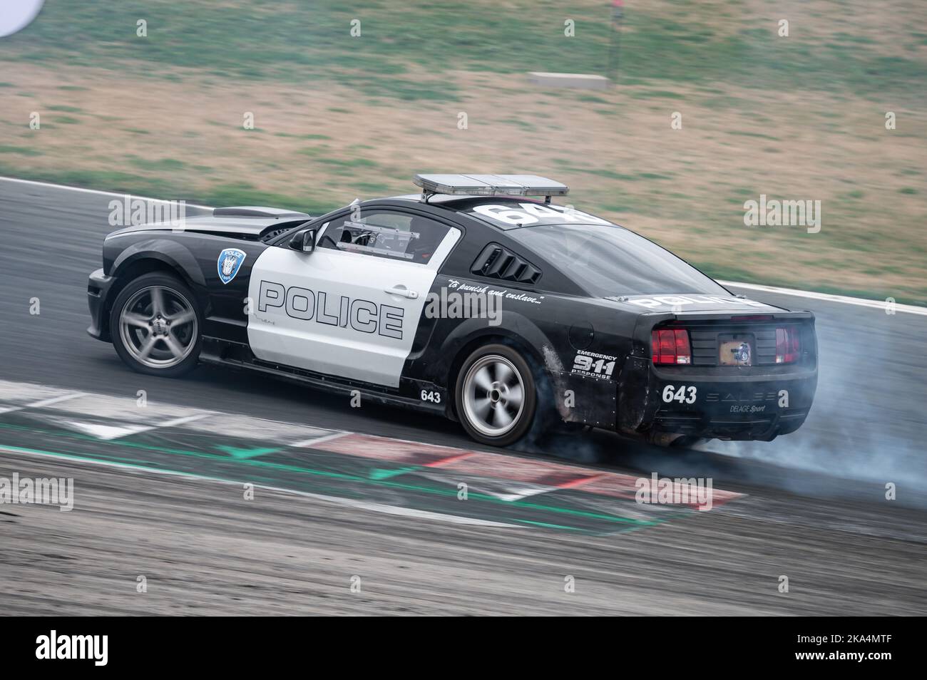 Ford Mustang drifting on the race track Stock Photo - Alamy