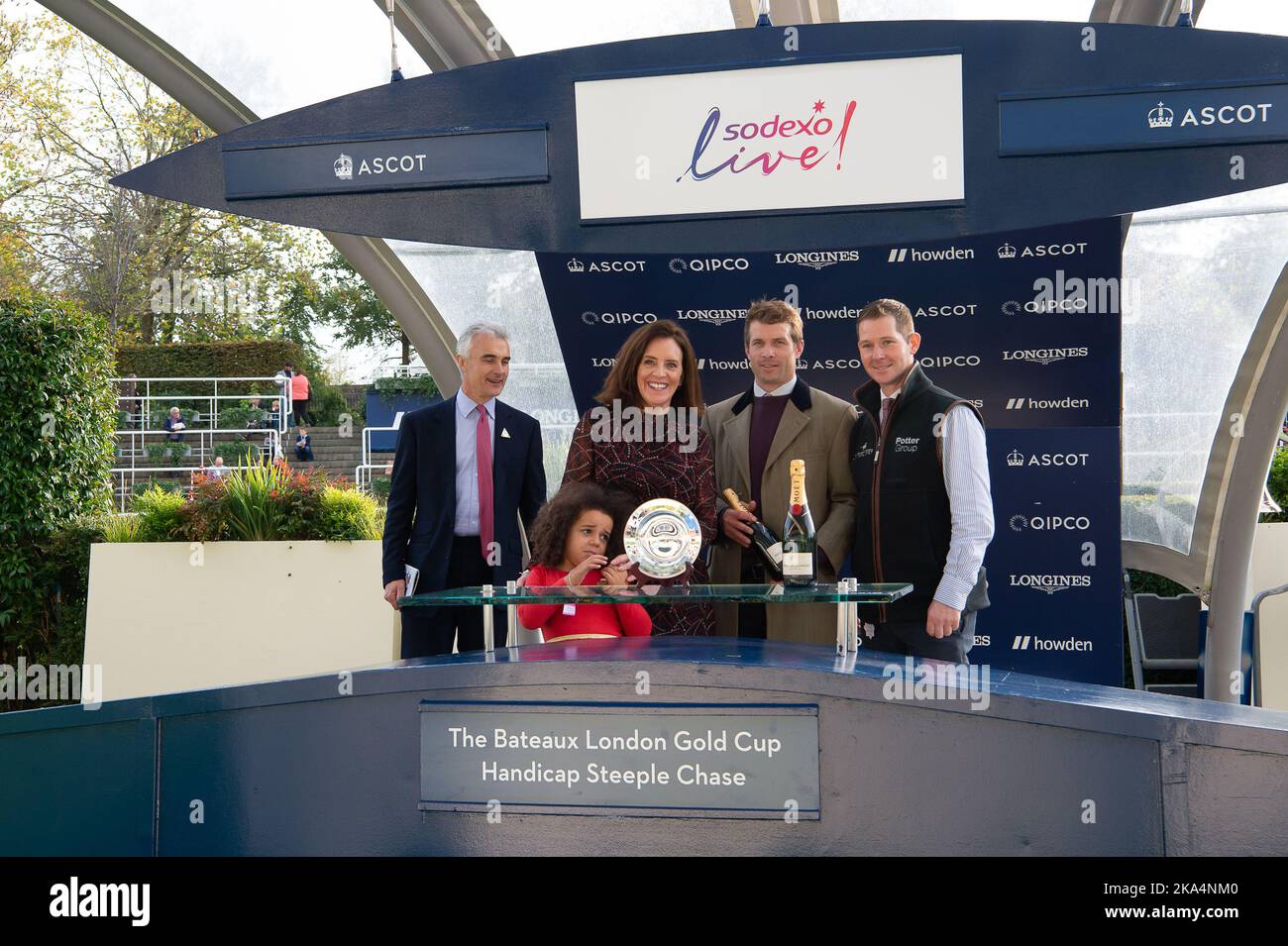 Walters plant hire and potter group hi-res stock photography and images ...