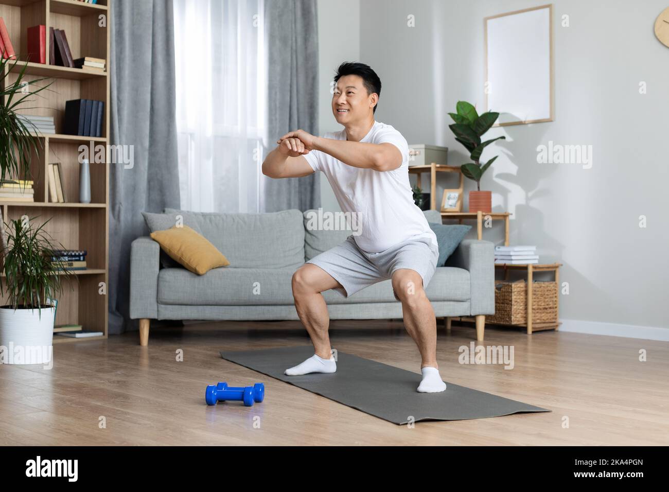 Chinese man muscular hi-res stock photography and images - Alamy