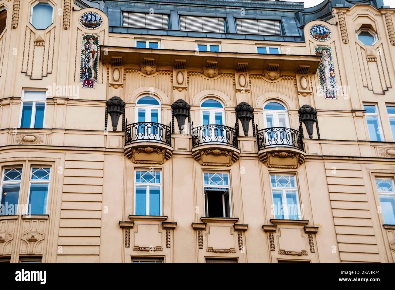 Mosaic reliefs by Leopold Forstner in Pietro Palumbo's buildng at ...