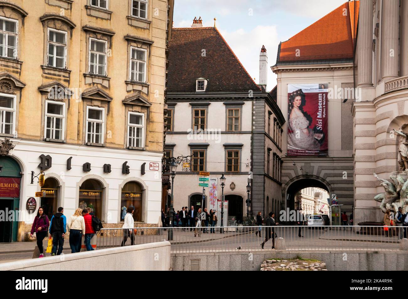 Austrian renaissance architecture hi-res stock photography and images ...