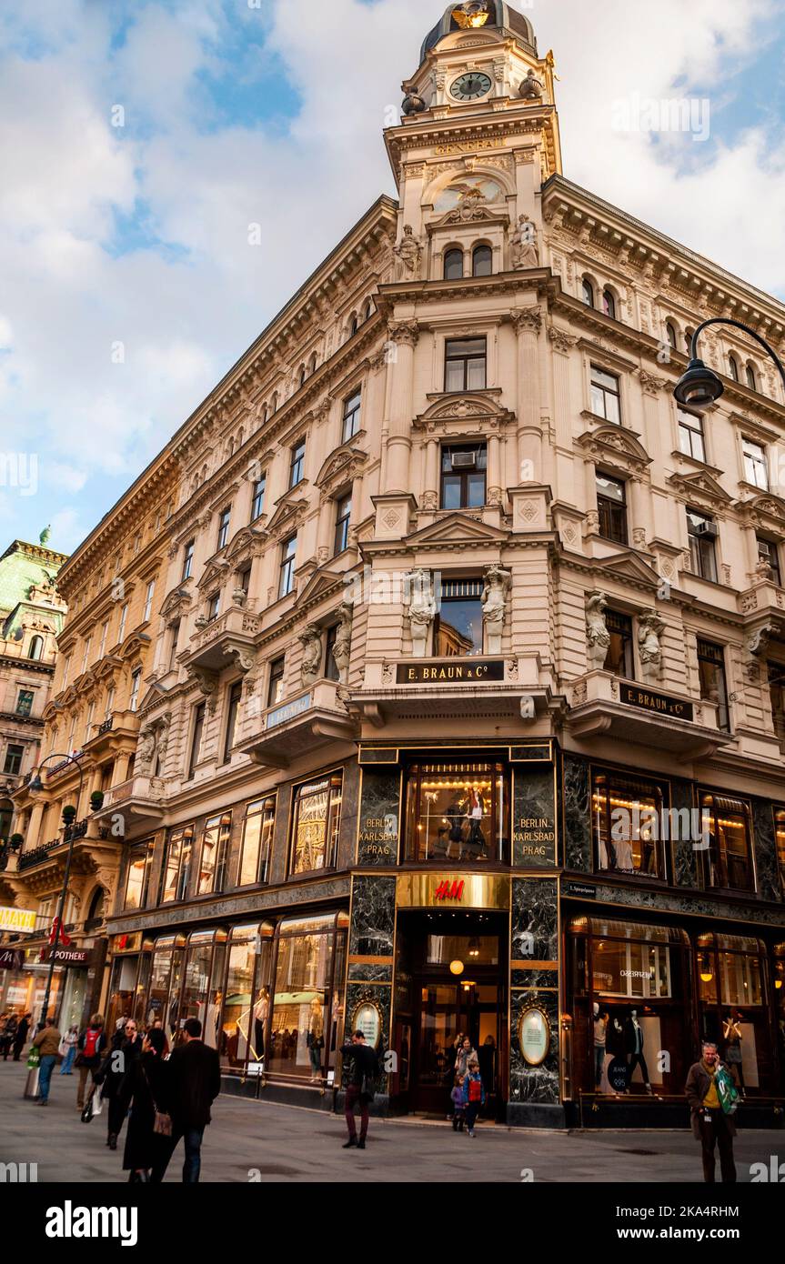 Extraordinary building in central Vienna is chock full of architectural ...