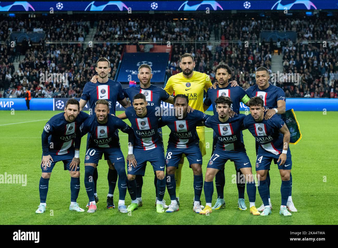 PARIS, FRANCE - OCTOBER 25: Paris Saint-Germain team photo (L-R) Fabian ... PARIS, FRANCE - OCTOBER 25: Paris Saint-Germain team photo (L-R) Fabian ...