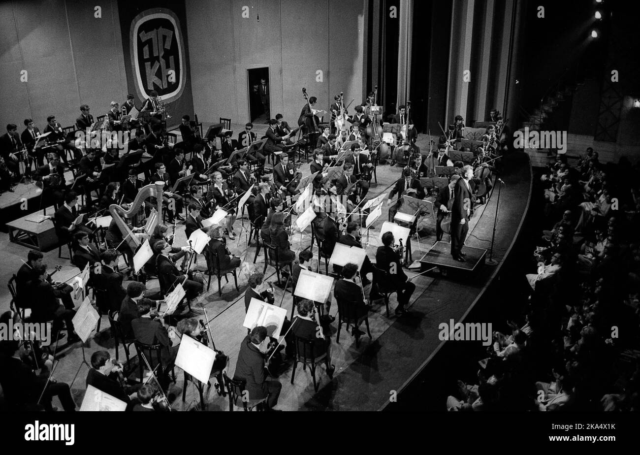 American actor danny kaye hi-res stock photography and images - Alamy