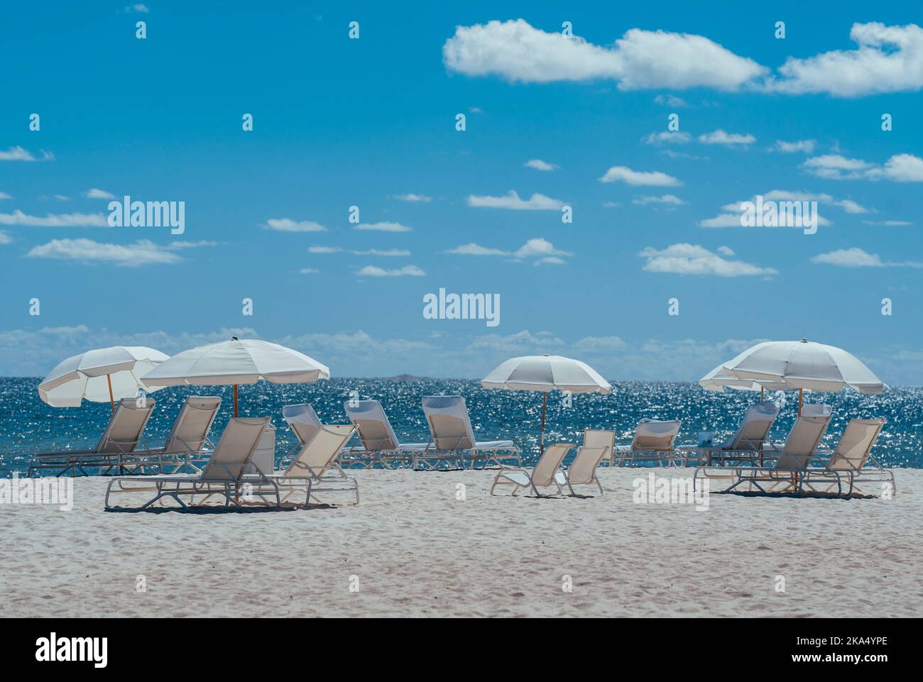 beach chairs and umbrella miami usa Florida Stock Photo - Alamy