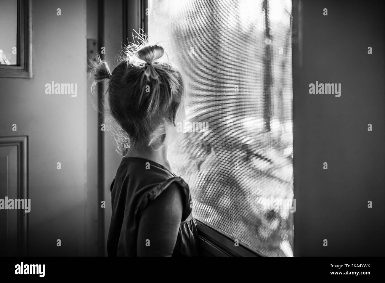 Screen door porch hi-res stock photography and images - Alamy