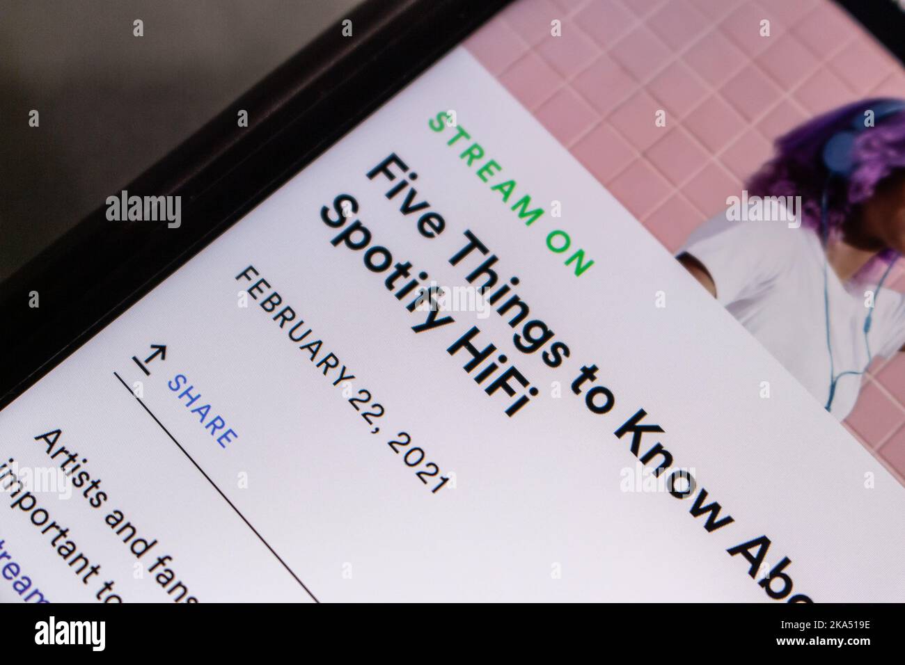 Spotify hifi hi-res stock photography and images - Alamy