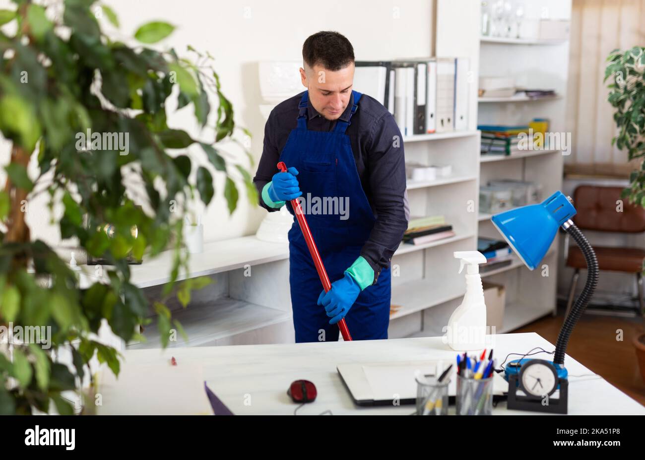 American manpower hi-res stock photography and images - Alamy