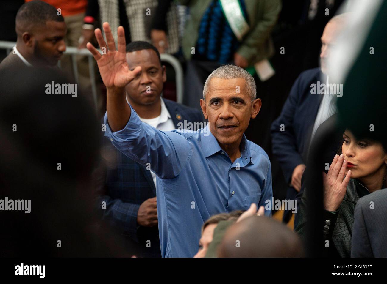 Detroit, Michigan, USA. 29th Oct, 2022. President BARACK OBAMA speaks ...