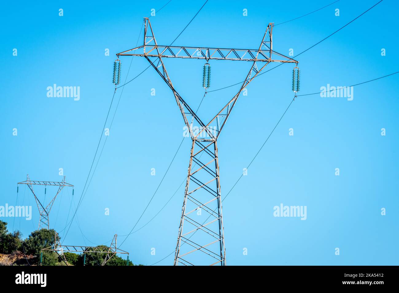 A electricity pylon or transmission tower Stock Photo - Alamy