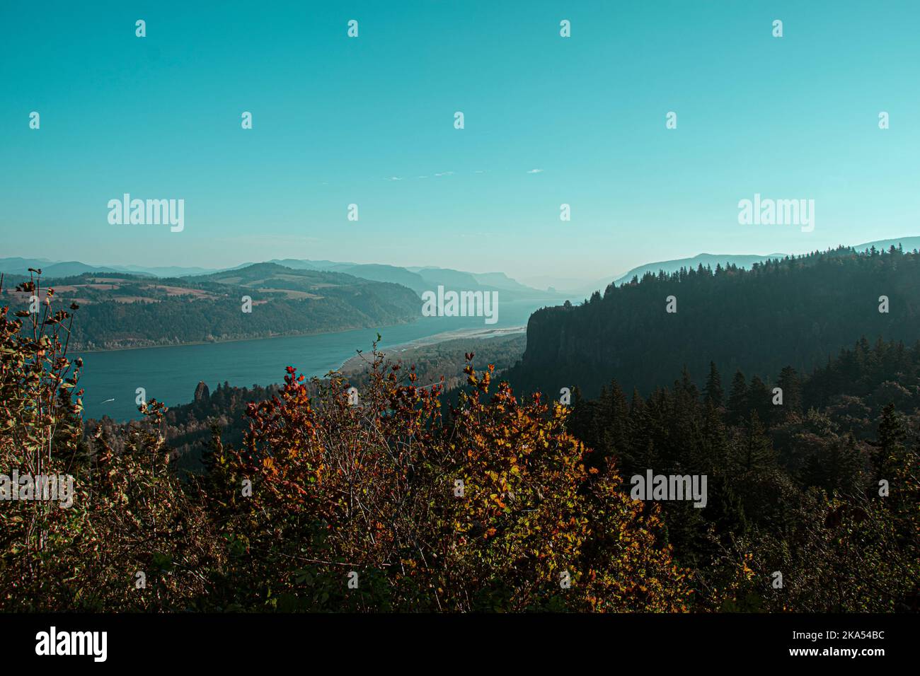 Beautiful view columbia river hi-res stock photography and images - Alamy