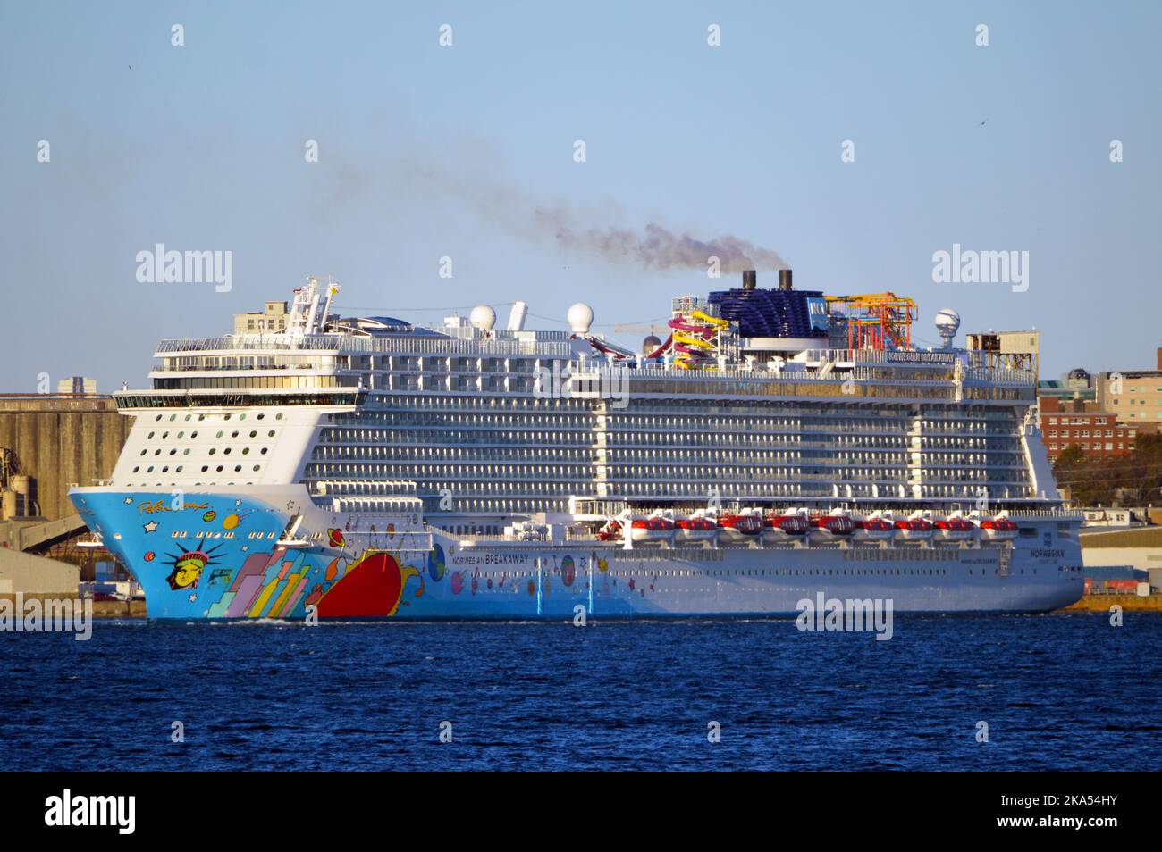Norwegian Breakaway, a cruise ship operated by Norwegian Cruise Line ...