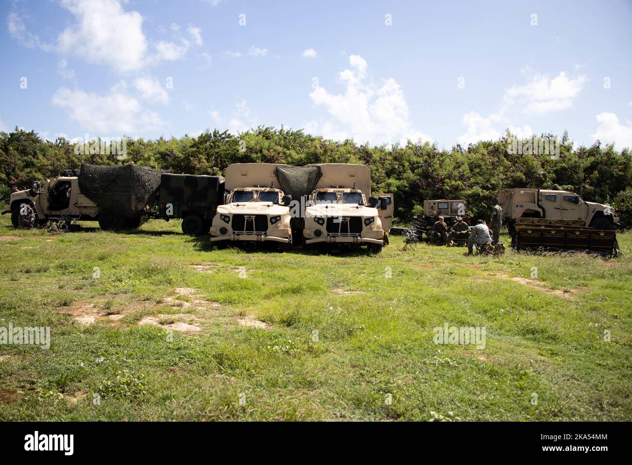 U.S. Marines with the 3d Littoral Combat Team, 3d Marine Littoral ...