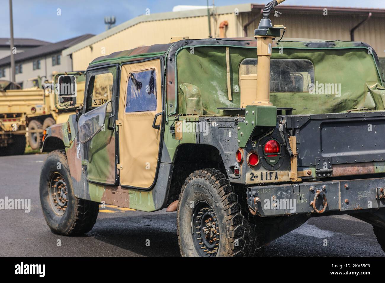 U.S. Army Soldiers from 2nd Battalion, 11th Field Artillery Regiment, 25th Division Artillery ...
