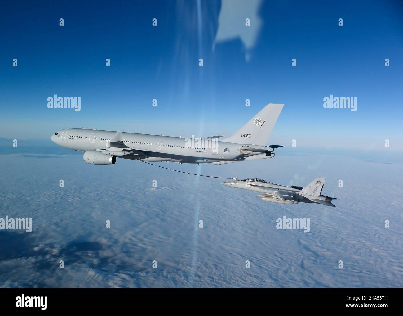 221027-N-N0777-1005 SLOVAKIA (Oct. 27, 2022) A NATO A-330 tanker ...