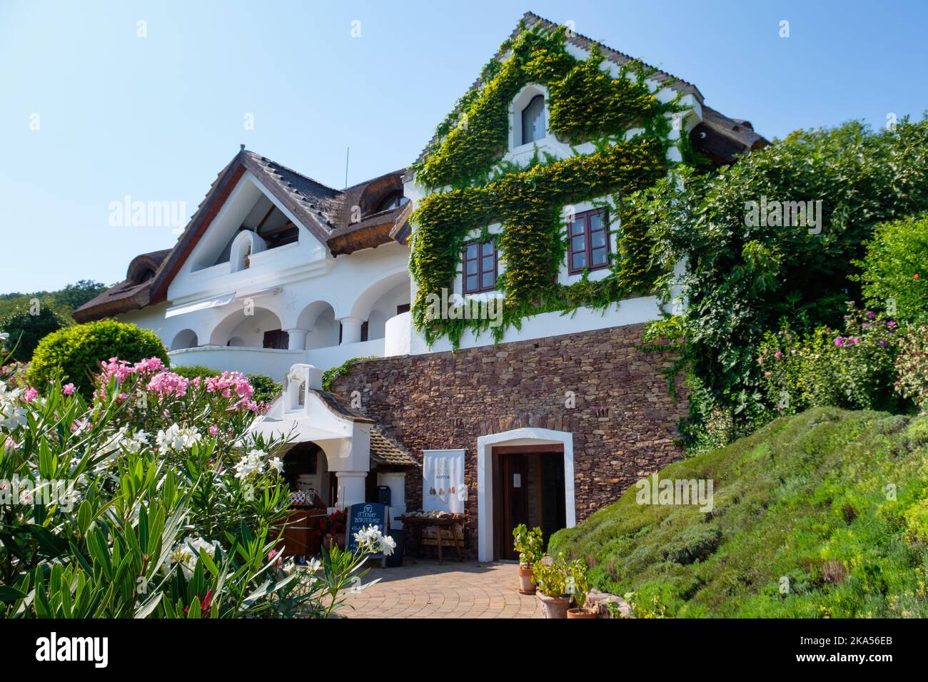 St donat estate hi-res stock photography and images - Alamy