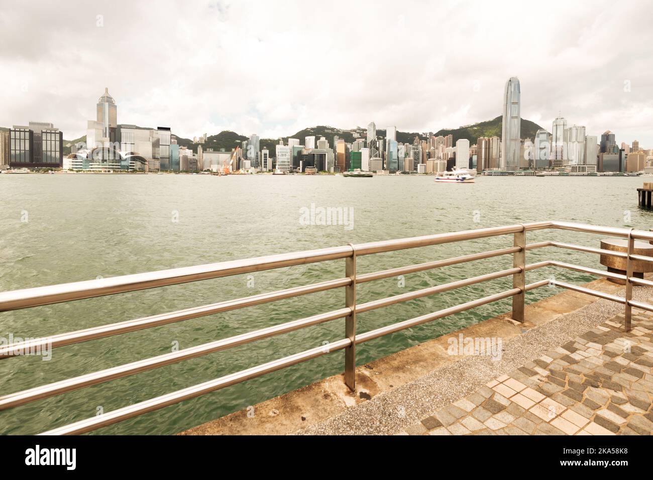 Hong Kong harbour Stock Photo - Alamy