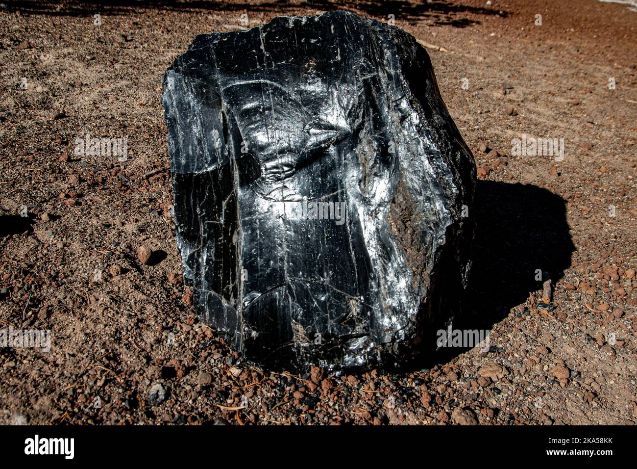 Sheen obsidian hi-res stock photography and images - Alamy