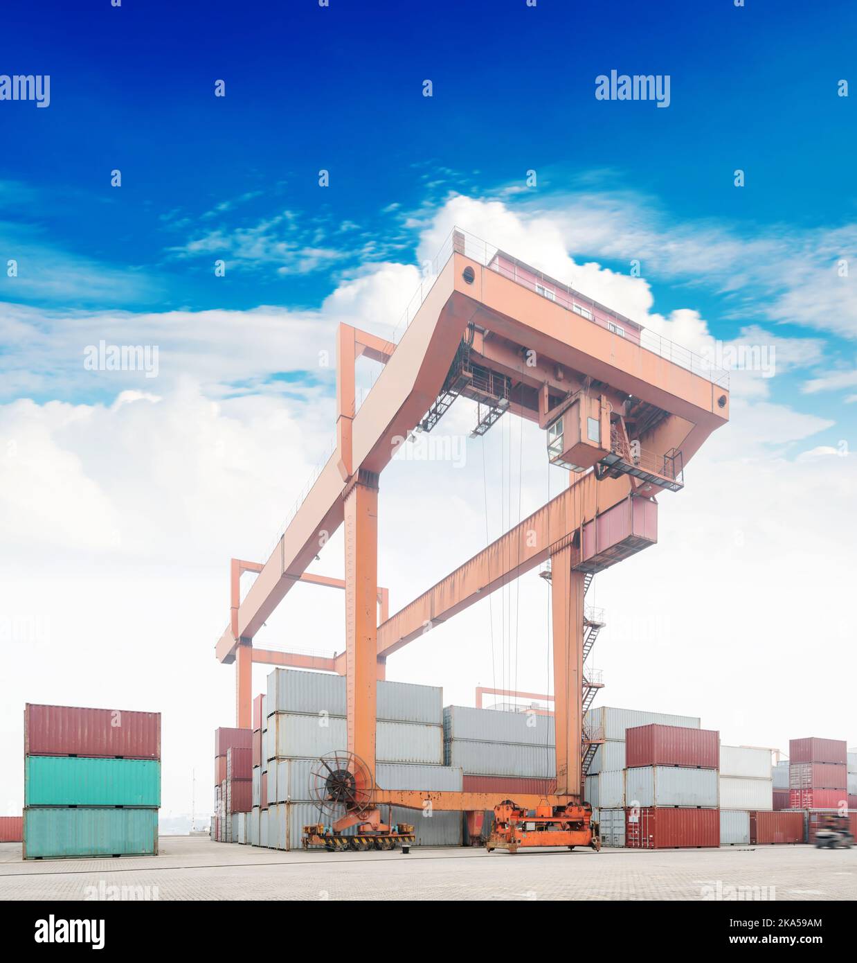 Stack of Cargo Containers at the docks Stock Photo - Alamy