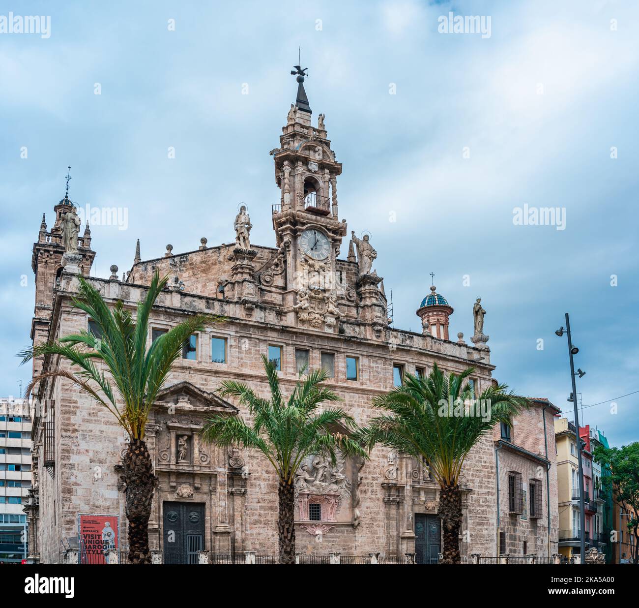Roman catholic church santos juanes hi-res stock photography and images ...