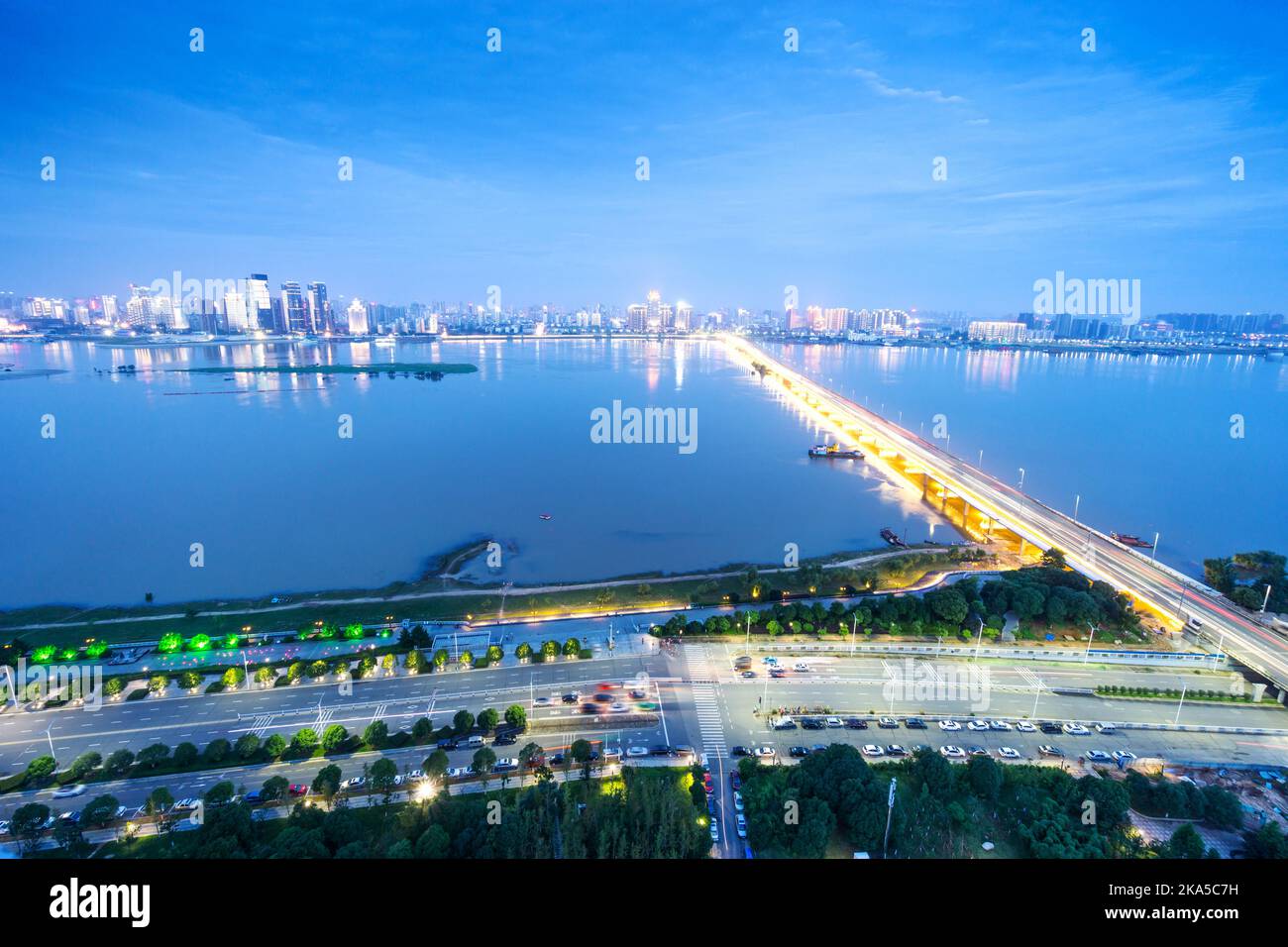 Jiang gan hi-res stock photography and images - Alamy