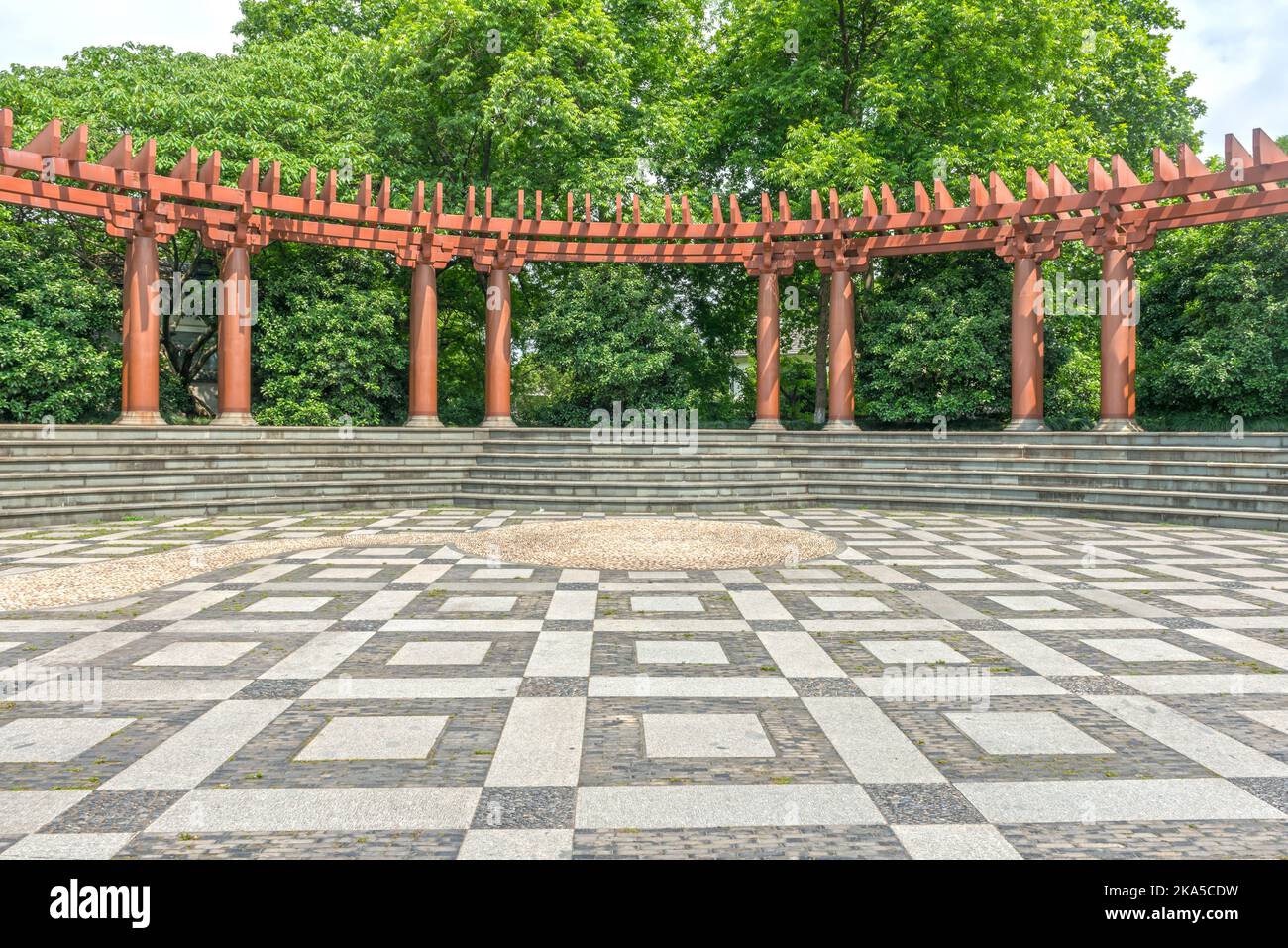 Chinese-style promenade in the West Lake in Hangzhou Stock Photo - Alamy
