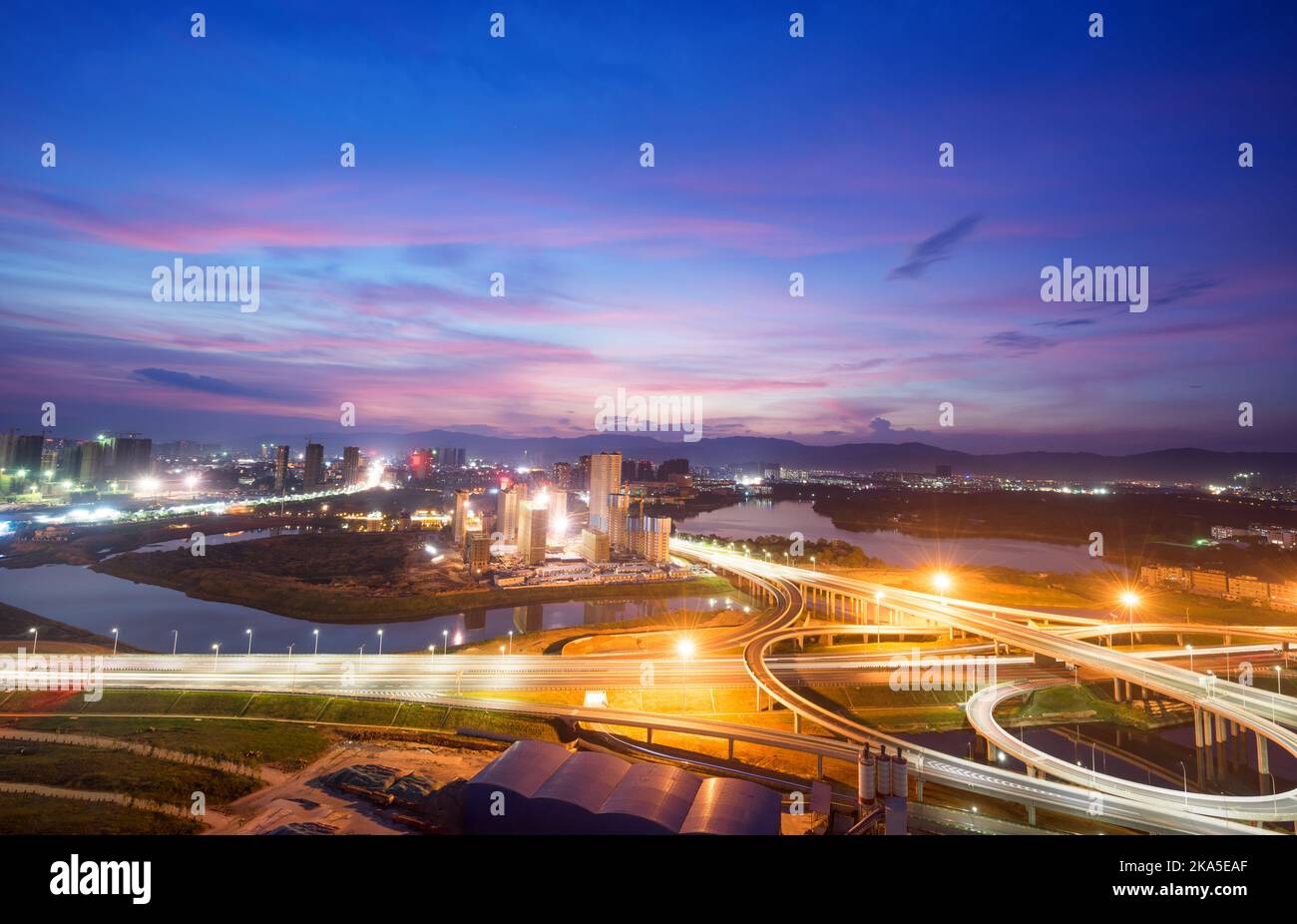 Beautiful curves hi-res stock photography and images - Alamy