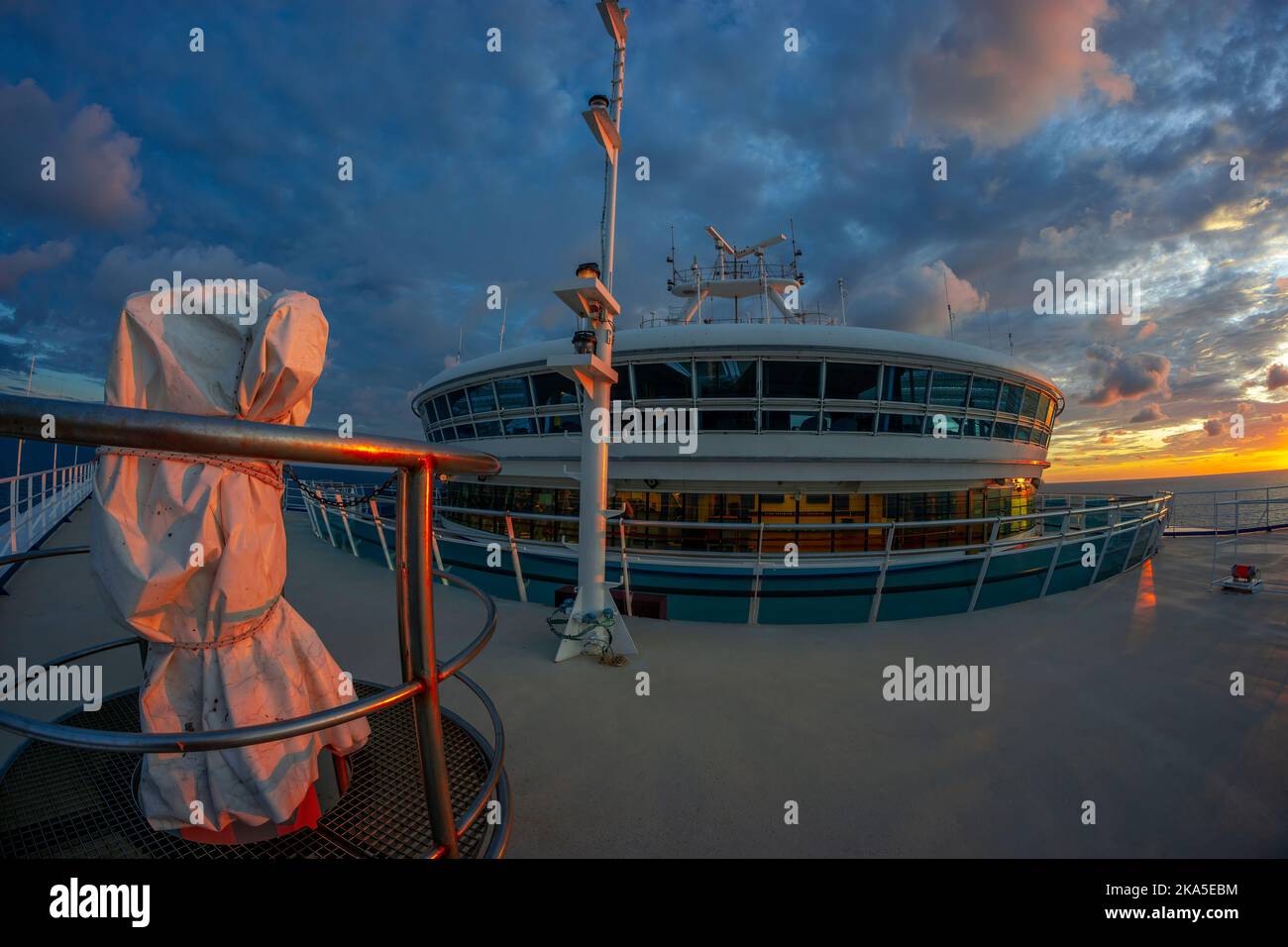 Cruise ship deck relaxation hi-res stock photography and images - Alamy