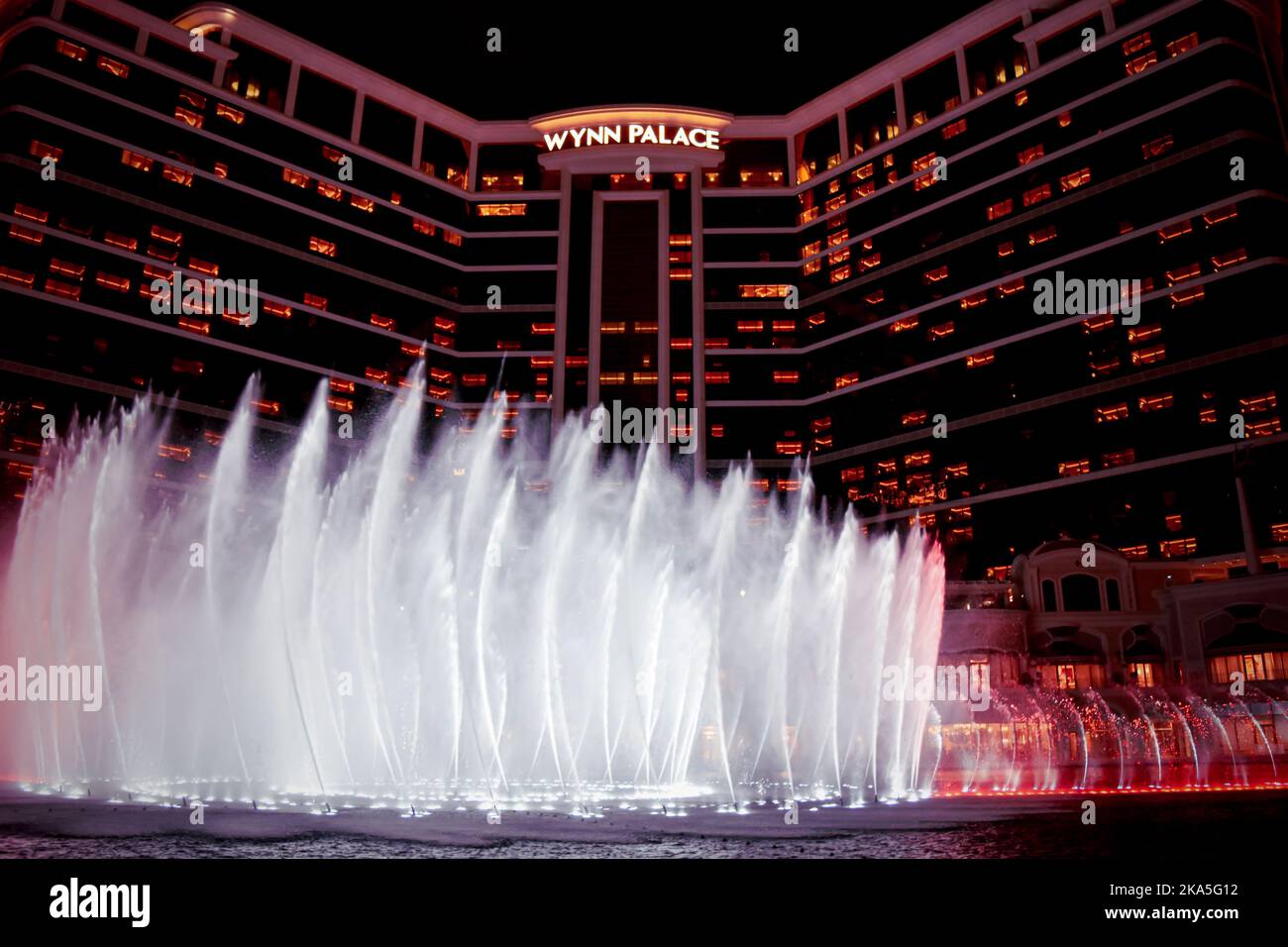Wynn Palace fountain show Stock Photo - Alamy