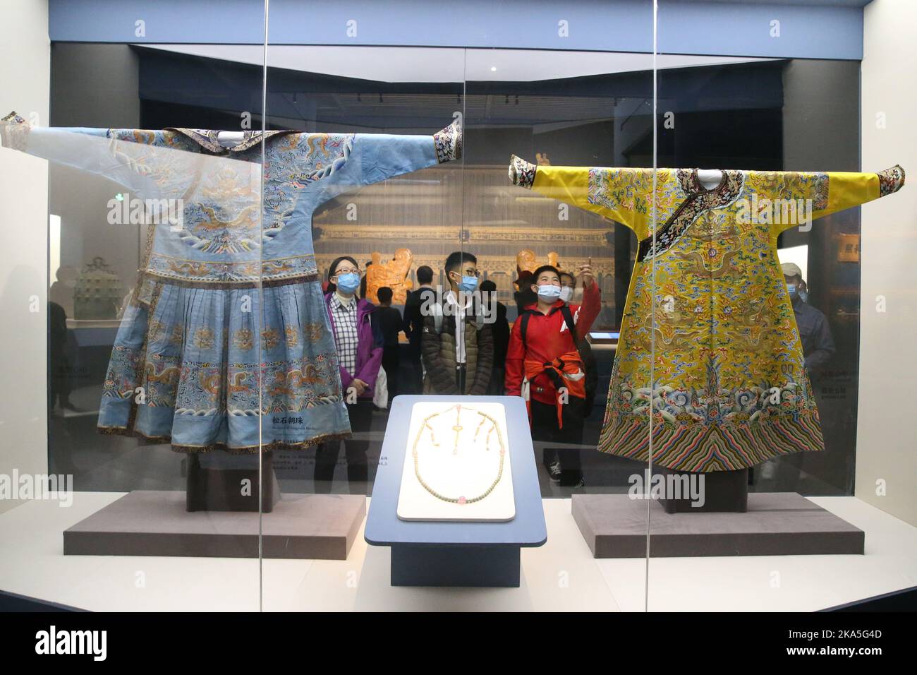 People were visiting the Harmonious Co-existence Joint Exhibition of ...