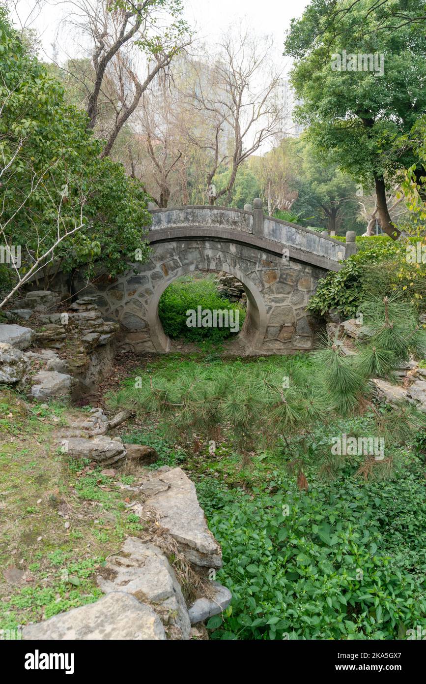 Old stone bridge in China Stock Photo - Alamy